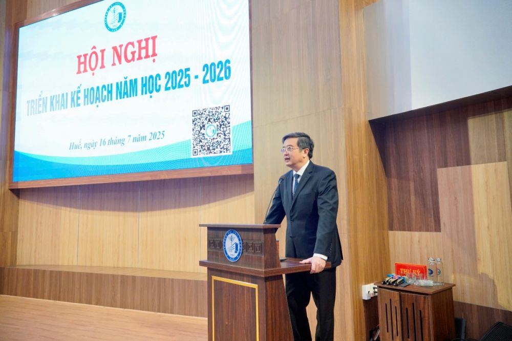 Hoạt động Hue-UMP | Công bố quyết định bổ nhiệm lại chức danh giáo sư năm 2025 và Hội nghị triển ...